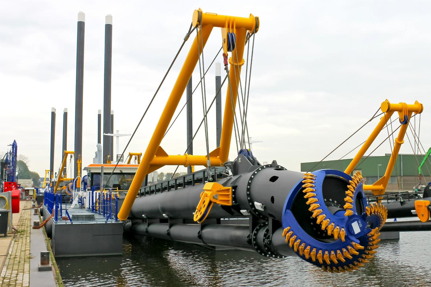 Understanding How a Hopper Dredger Works