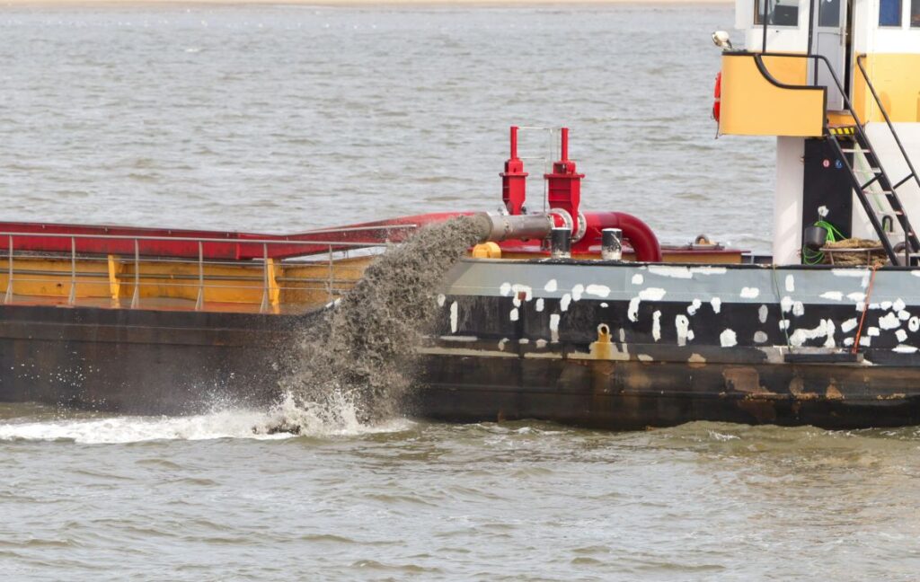 How a Sand Dredge Pump Works for Sediment Transfer
